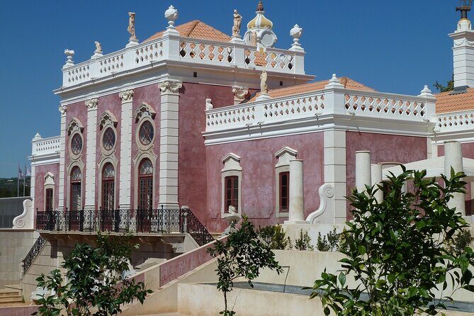 Private transfer from Lisbon to Faro with 2 hours for sightseeing - Who Should Book This Experience?