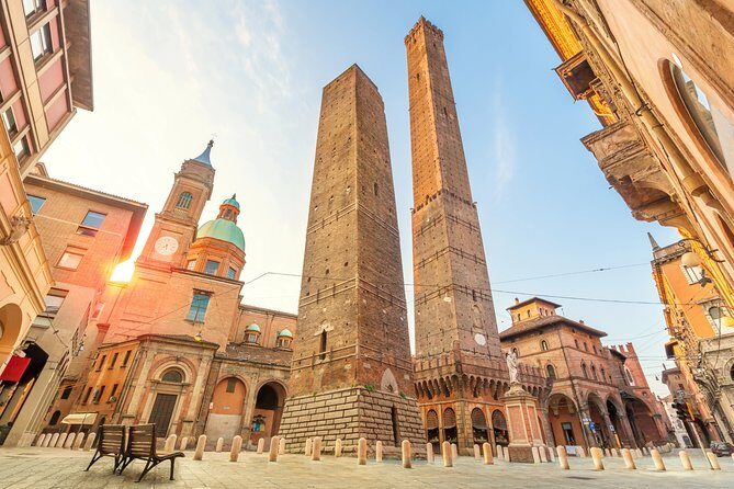 Private Transfer from Milano Marittima to Rimini (RMI) Airport - The Pickup and Booking Experience