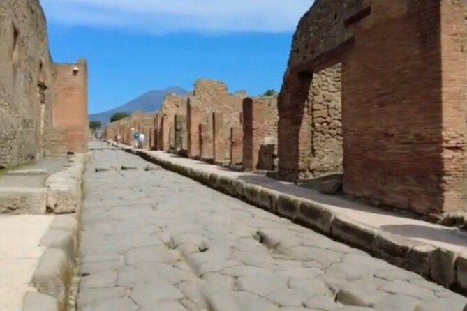 Private transfer from Rome to Sorrento and Pompeii - The Journey Begins: From Rome to Sorrento with a Scenic Detour