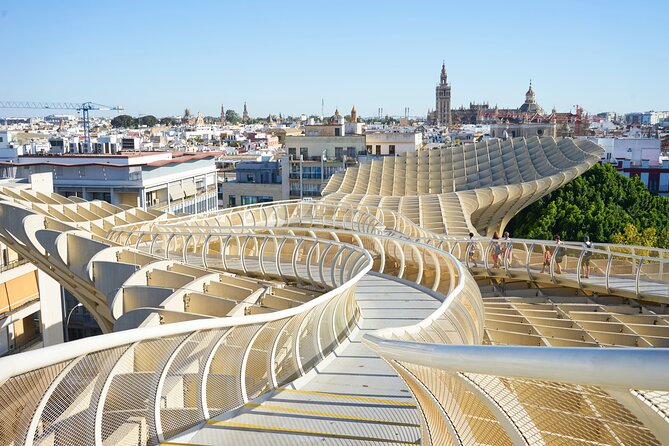 Private transfer from/to Seville to/from Malaga & stop in Cordoba - Key Points