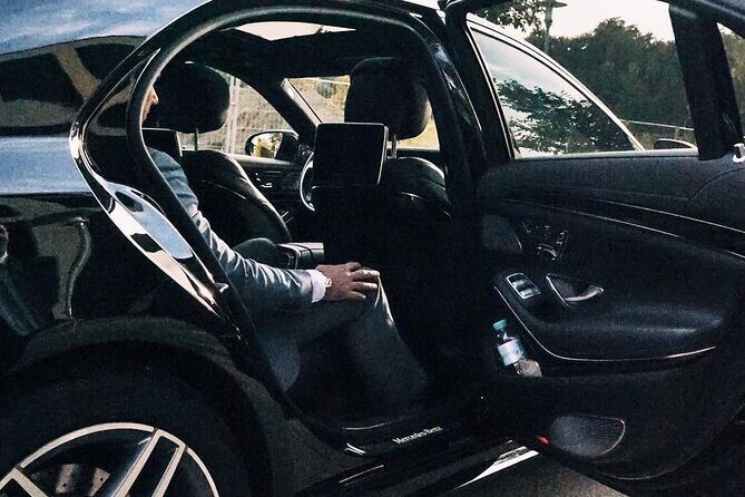 Private Transfer: Nice Airport NCE to Nice City in Business Car - A Closer Look at the Experience
