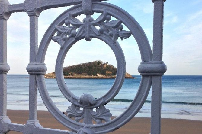 Private Transfer Tour Bilbao to San Sebastian through the Basque Coast - Key Points: