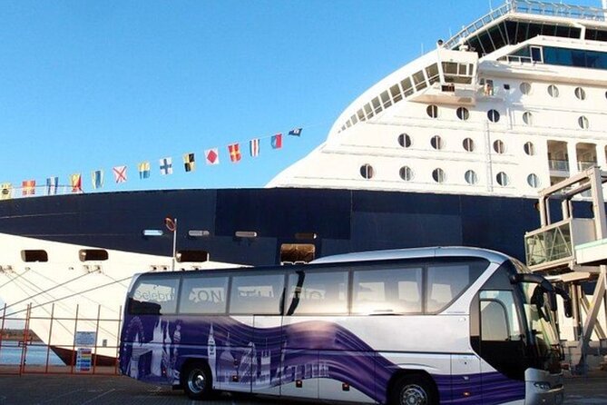 Private Transport from London to Southampton via Stonehenge - Exploring the Private Transport from London to Southampton via Stonehenge