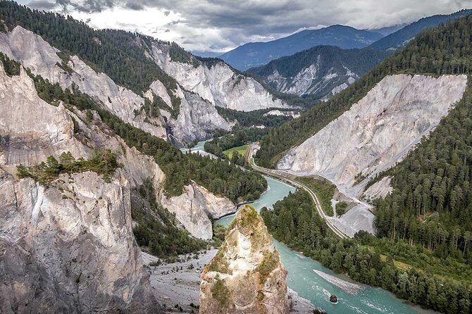 Private unforgettable Swiss Grand Canyon tour - Key Points