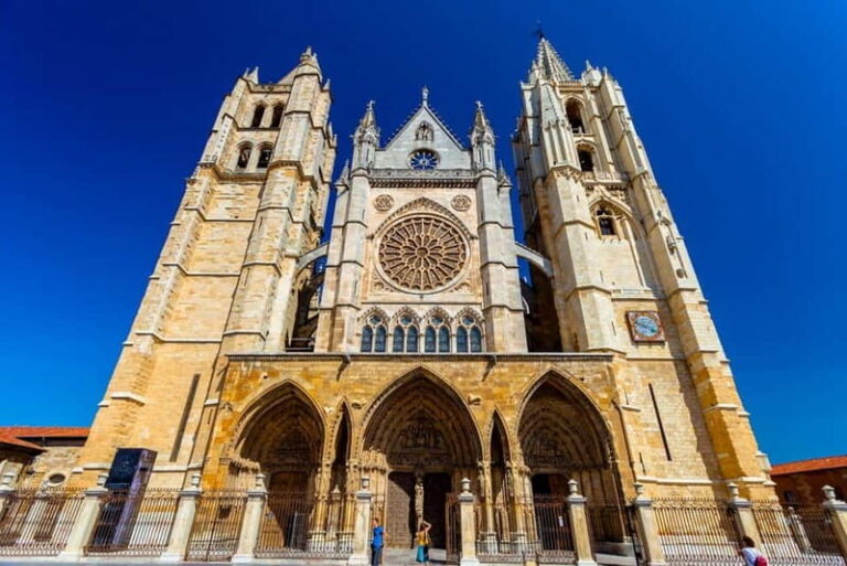 Private walking tour around León - What’s Included and Whats Not