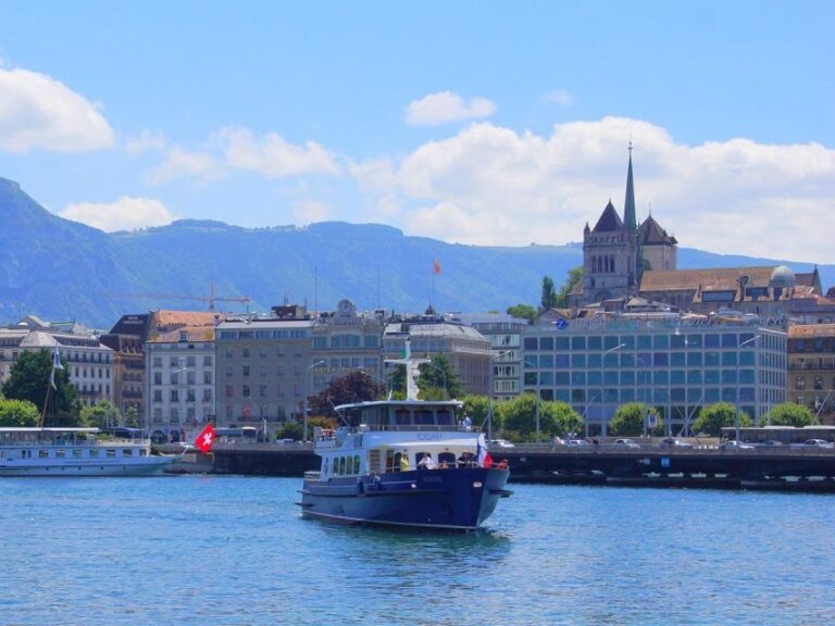 Private walking tour of Geneva - Why Choose a Private Tour?