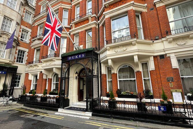 Private Walking Tour of the real James Bond's Mayfair - Grosvenor Square’s Role in Fleming’s World