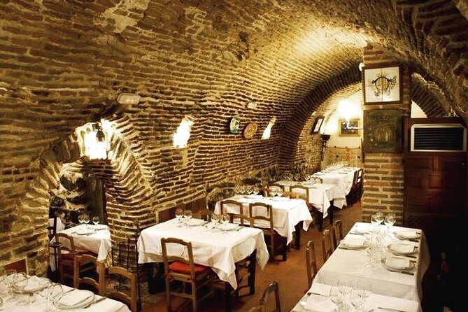 Private walking Tour: The oldest taverns of Madrid - Itinerary and Stops: What to Expect
