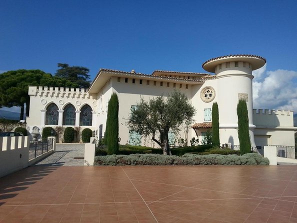 Private Wine Tour of the vineyards on the French Riviera - An In-Depth Look at the French Riviera Private Wine Tour