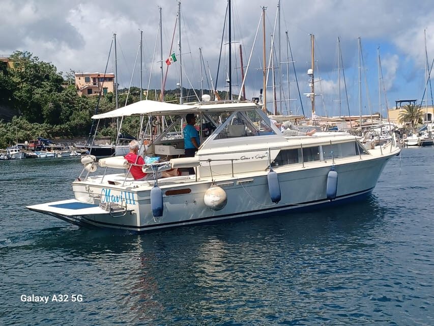 Procida: Boat Tour around the island - A Detailed Look at the Itinerary