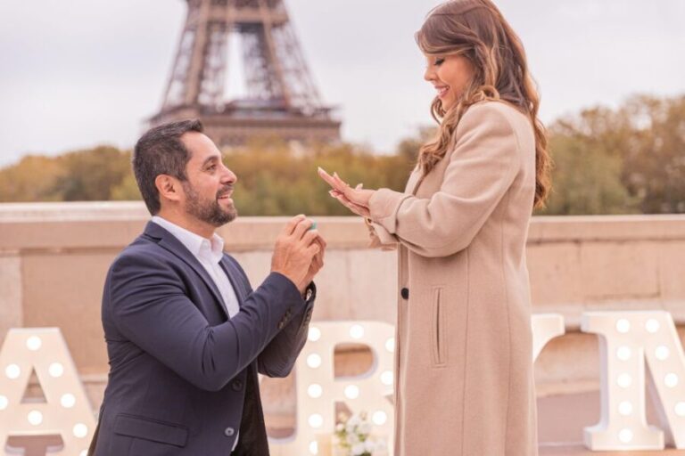 Proposal 'Marry Me' - Big letters - Paris Proposal Planner - What Travelers Say