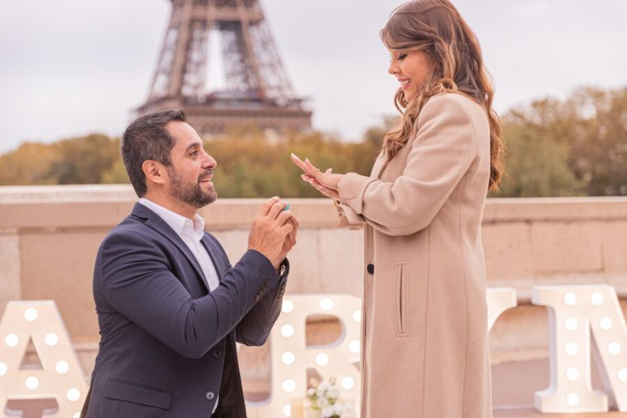 Proposal 'Marry Me' - Big letters - Paris Proposal Planner - What Travelers Say