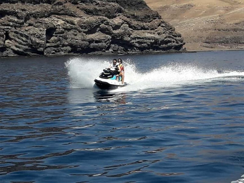 Puerto del Carmen: 40-Minute Jet Ski safari on Playa Chica - What’s Included and What Costs Extra