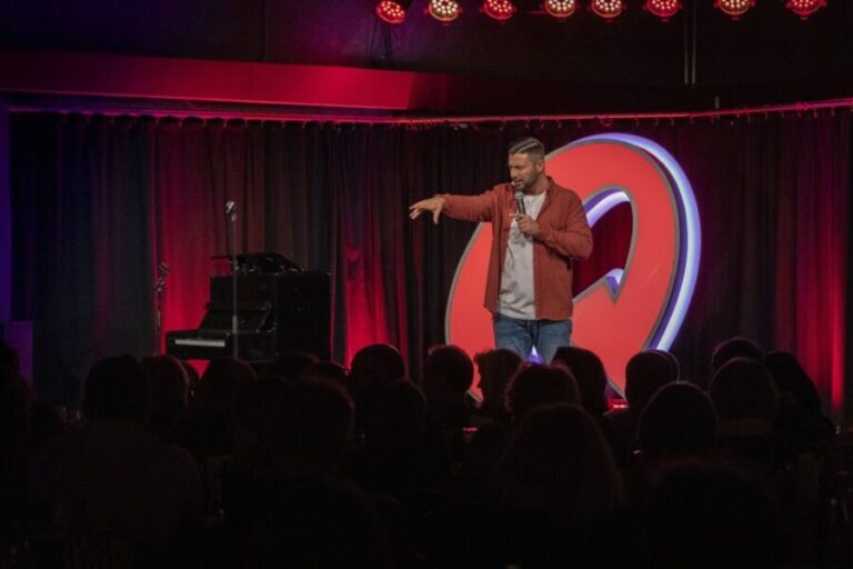 Quatsch Comedy Club München: Die Live Show - Who Should Consider This Experience?