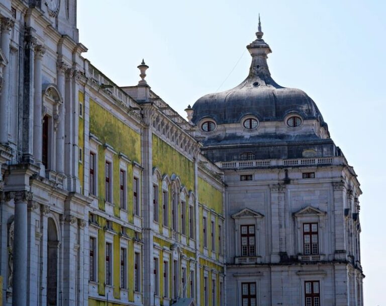 QUELUZ/MAFRA/ ERICEIRA - From the sea to the palace - A Few Words About Value