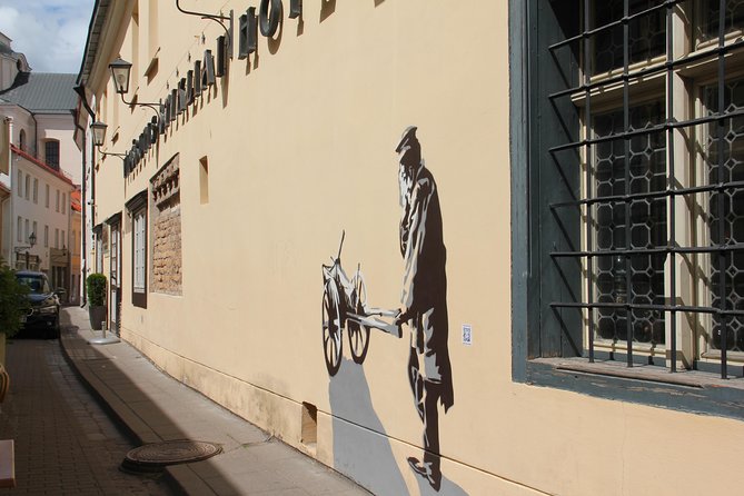 Regular walking tour of Jewish Vilnius - A Walk Through Vilnius’ Jewish Past: An Honest Review of the Regular Jewish Vilnius Tour