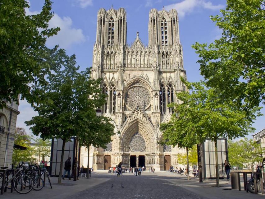 Reims: Guided Tour of Cathedral of Notre Dame de Reims - Discovering the Magnificence of Reims Cathedral