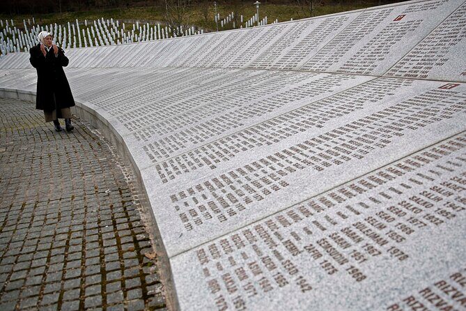 Remembering Srebrenica Genocide - Introduction: What to Expect from the Srebrenica Tour