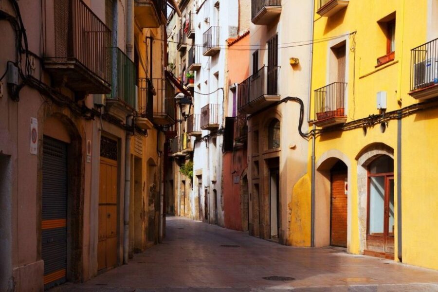 "Rent a Local & Unveil the City in 2 hours" - Why This Tour Delivers Good Value