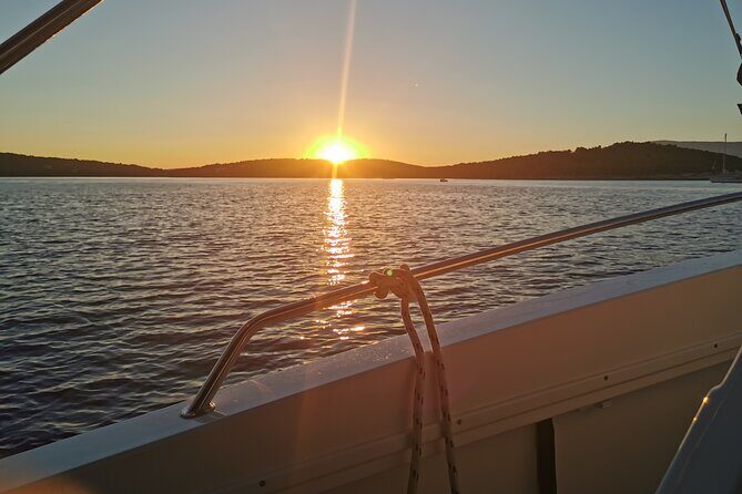 Rent a luxury speed boat for great fun on this Elaphiti Islands tour - What’s Included and Whats Not
