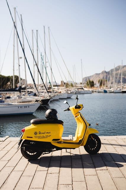 Rent beautiful iconic scooters and discover Sicily. - FAQ