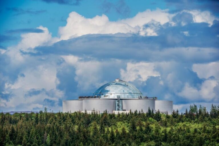 Reykjavík: Hop-On Hop-Off Bus and Perlan Museum Entry Ticket - Timing, Transportation, and Practical Tips