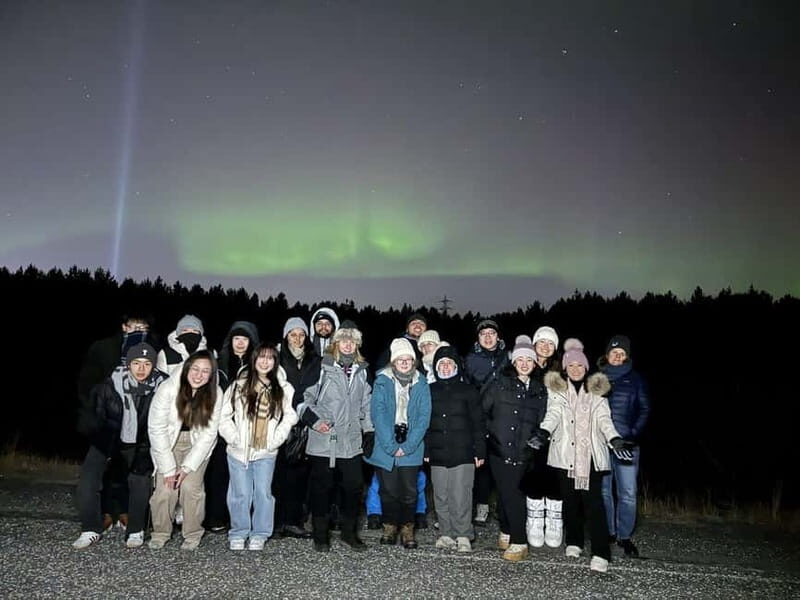 Reykjavik: Private Luxury Northern Lights Hunt in Luxury SUV - What You Can Expect During Your Tour