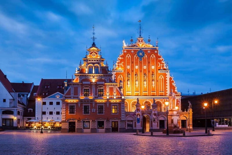 Riga: Insta-Perfect Walk with a Local - A Thorough Breakdown of the Itinerary