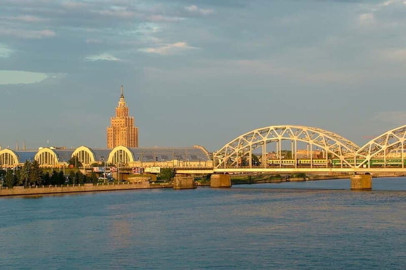 Riga: Private Tour with a Local Guide - Detailed Breakdown of the Tour Experience