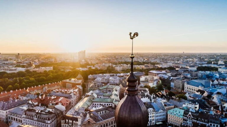 Riga: Yacht Tour with Medieval Banquet and Wine Tasting - What Makes This Tour Stand Out?