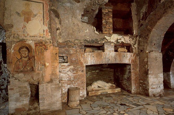 Roman Catacombs and Ancient Appian Way Skip-The-Line Included Halfday from Rome - Post-visit Highlights: The Appian Way and Tomb of Caecilia Metella