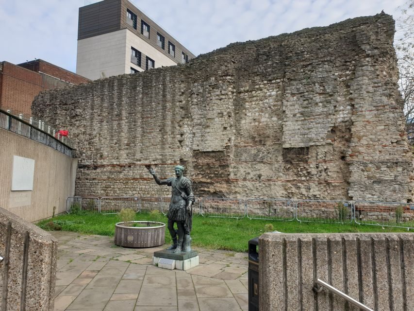 Roman Ruins to Blitz Bombings: London's Fiery History - The Value of a Guided Walk