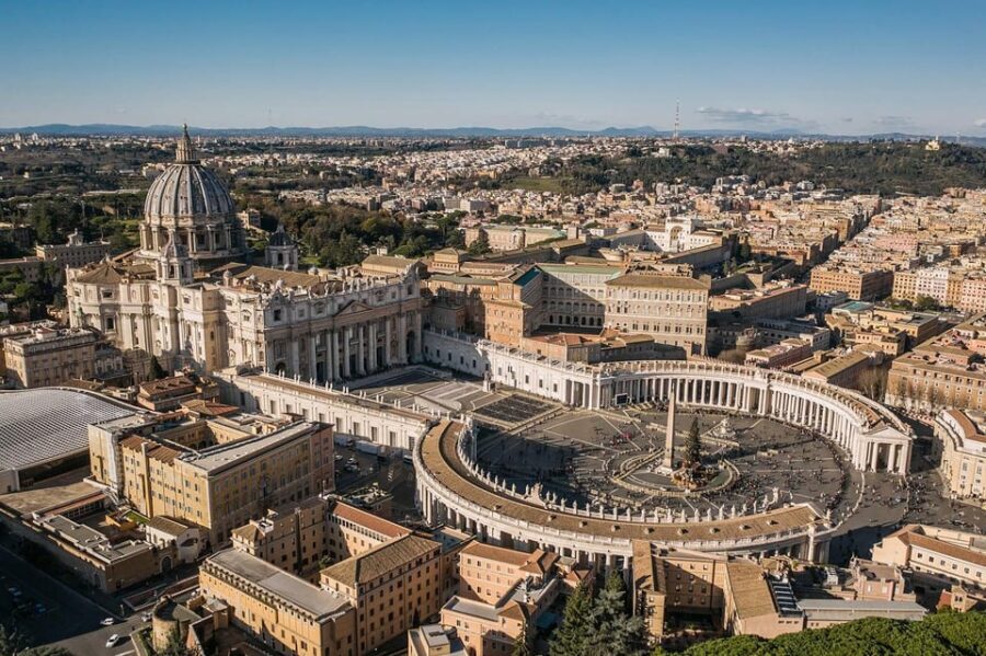 Rome: Castel Sant'Angelo Skip-the-Line & Panoramic bus tour - The Hop-On-Hop-Off Bus: A Scenic Tour of Romes Highlights