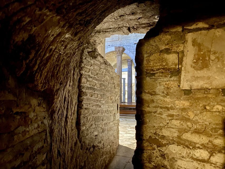 Rome: Catacombs & St Clement's Underground Semi-Private Tour - The Experience: Exploring Romes Underground World