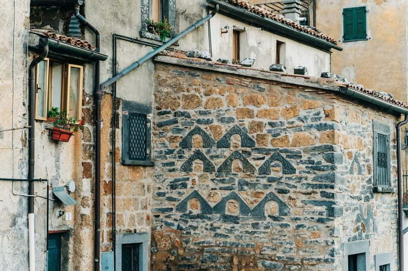 Rome: Civita di Bagnoregio & Villa Lante Tour with Wine - A Detailed Look at the Tour’s Highlights