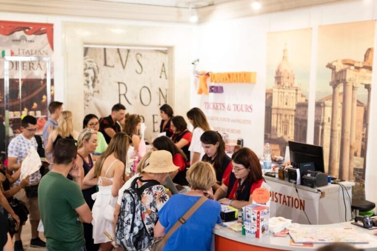 Rome: Colosseum, Roman Forum, Palatine with Multimedia Video - Who Should Consider This Tour?