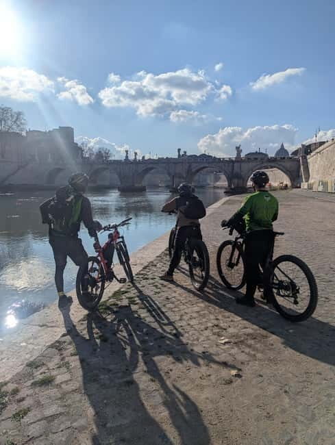 Rome: E-bike Tiber River Tour > Hidden Gems & Local Treats - An In-depth Look at the Tour Experience