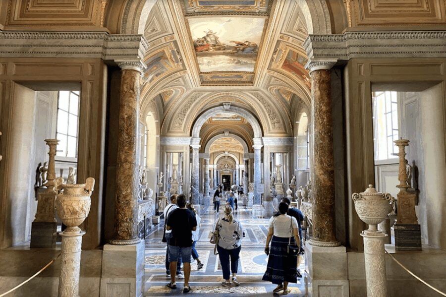 Rome: Express Early Morning Sistine Chapel Small Group Tour - Attending the Museums