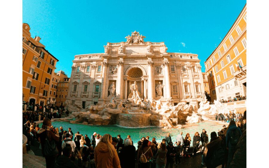 Rome: Guided Tour of its Squares and Fountains for Spanish Speakers - What to Expect from This Tour