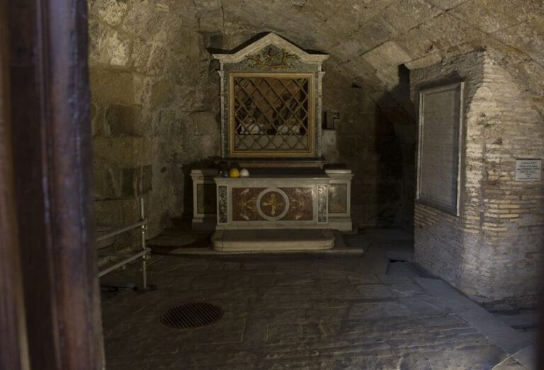 Rome: Mamertime Prison Entrance Ticket with Audio guide - Who Should Consider This Tour?