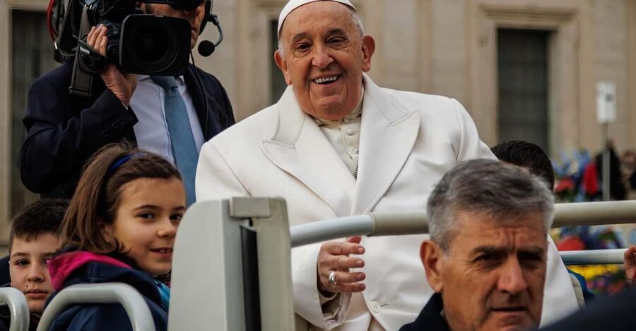 Rome: Papal Audience Tour With Reserved Access - The Logistics: Timing, Meeting Points, and Practical Tips