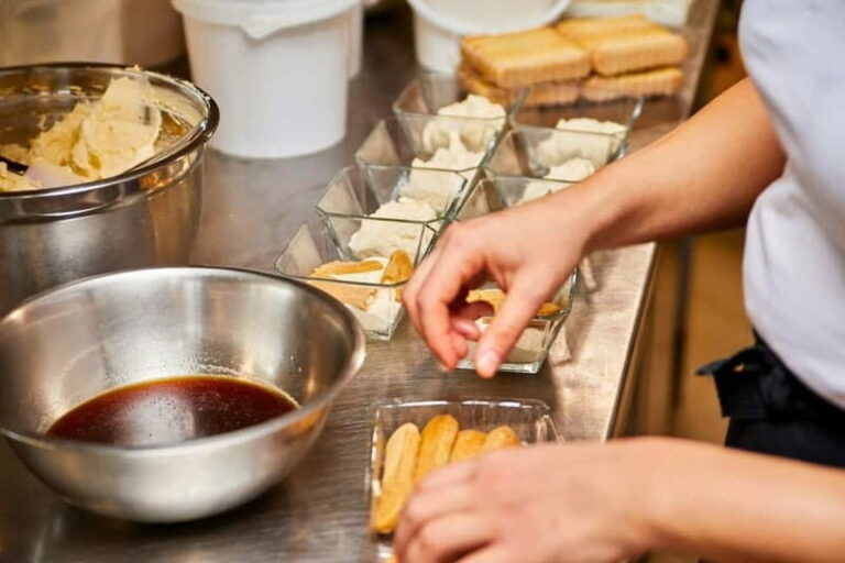 Rome: Pasta & Dessert Cooking Class with TV Masterchef - What You’ll Love About This Class