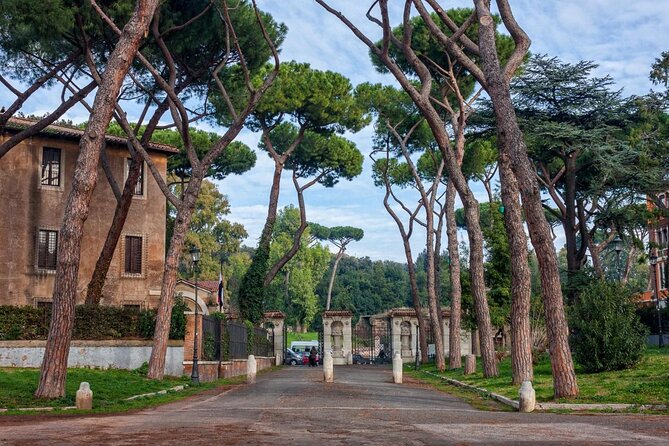 Rome Private & Custom Shopping Tour: Chic Boutiques & Hidden Gems - Key Points