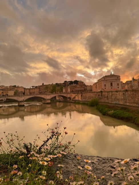 Rome: Private Golf Cart Tour by night 2 hours with Aperitivo - The Detailed Itinerary and What You’ll Experience