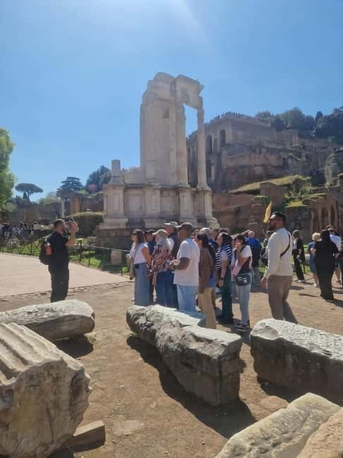 Rome: Small-Group Colosseum, Roman Forum & Palatine Hill - Itinerary Breakdown