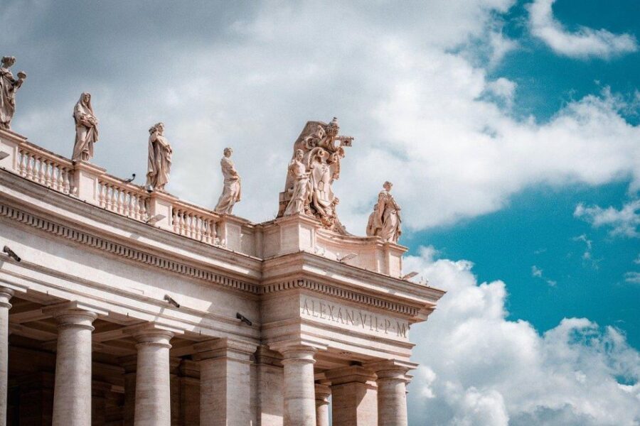 Rome: St. Peter's Basilica, papal tombs tour also with Dome - The Basilica’s Main Attractions
