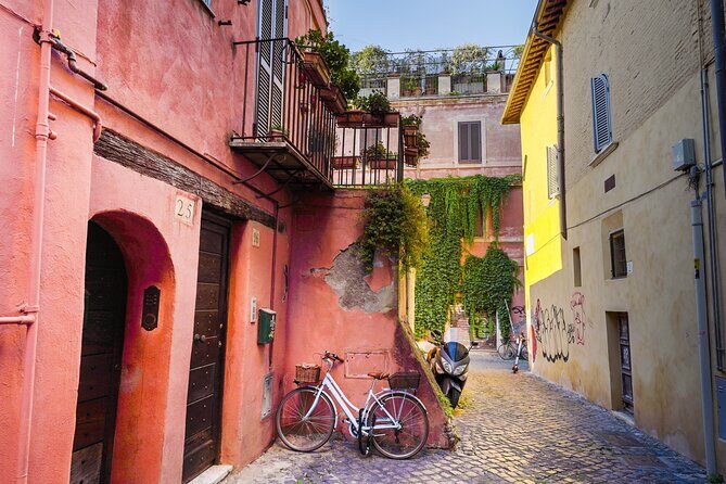 Rome: Trastevere with Underground Crypt & Jewish Ghetto tour - The Experience: What to Expect