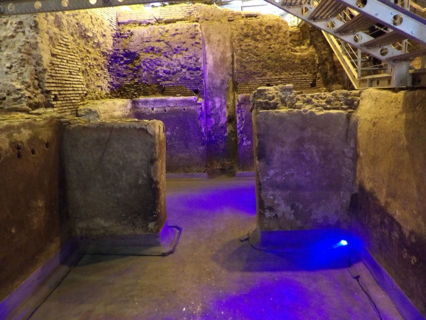 Rome: Trevi Fountain and Navona Square Underground Tour - Practical Tips for Participants