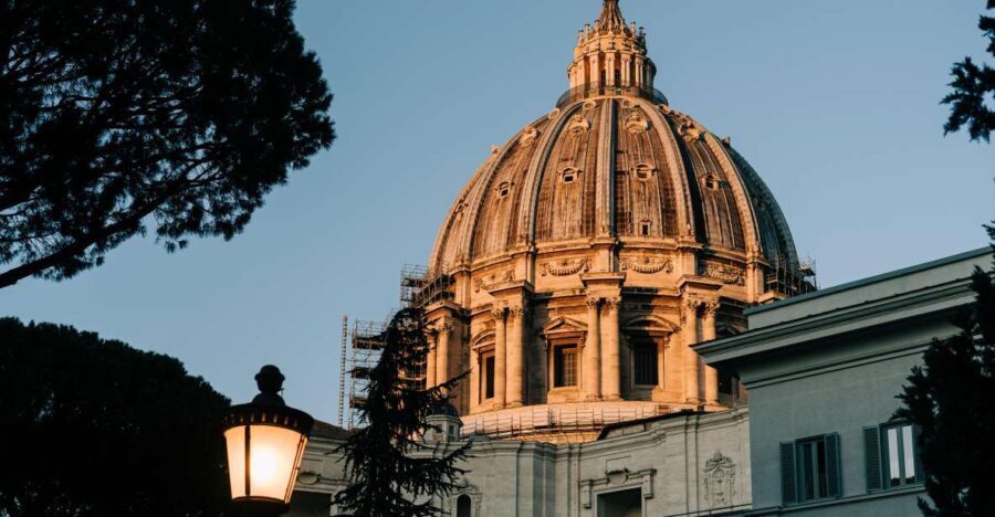 Rome: Vatican Museums, Sistine Chapel & Basilica Guided Tour - Navigating the Vatican Museums