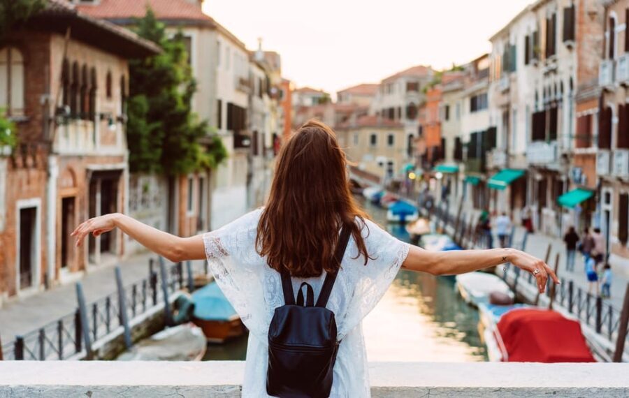 Rome: Venice Day Trip with Islands Cruise and City Walk - Exploring Murano: Art in Glass